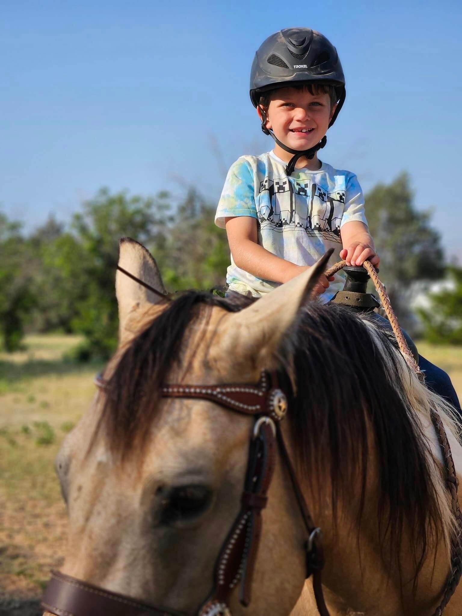 21 Best Places to Go Horseback Riding in Texas (2023) - Happy To Be Texas